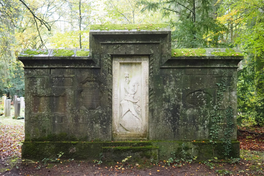 Grabdenkmäler für Münchener Friedhöfe - Der Bildhauer Mathias Gasteiger ...